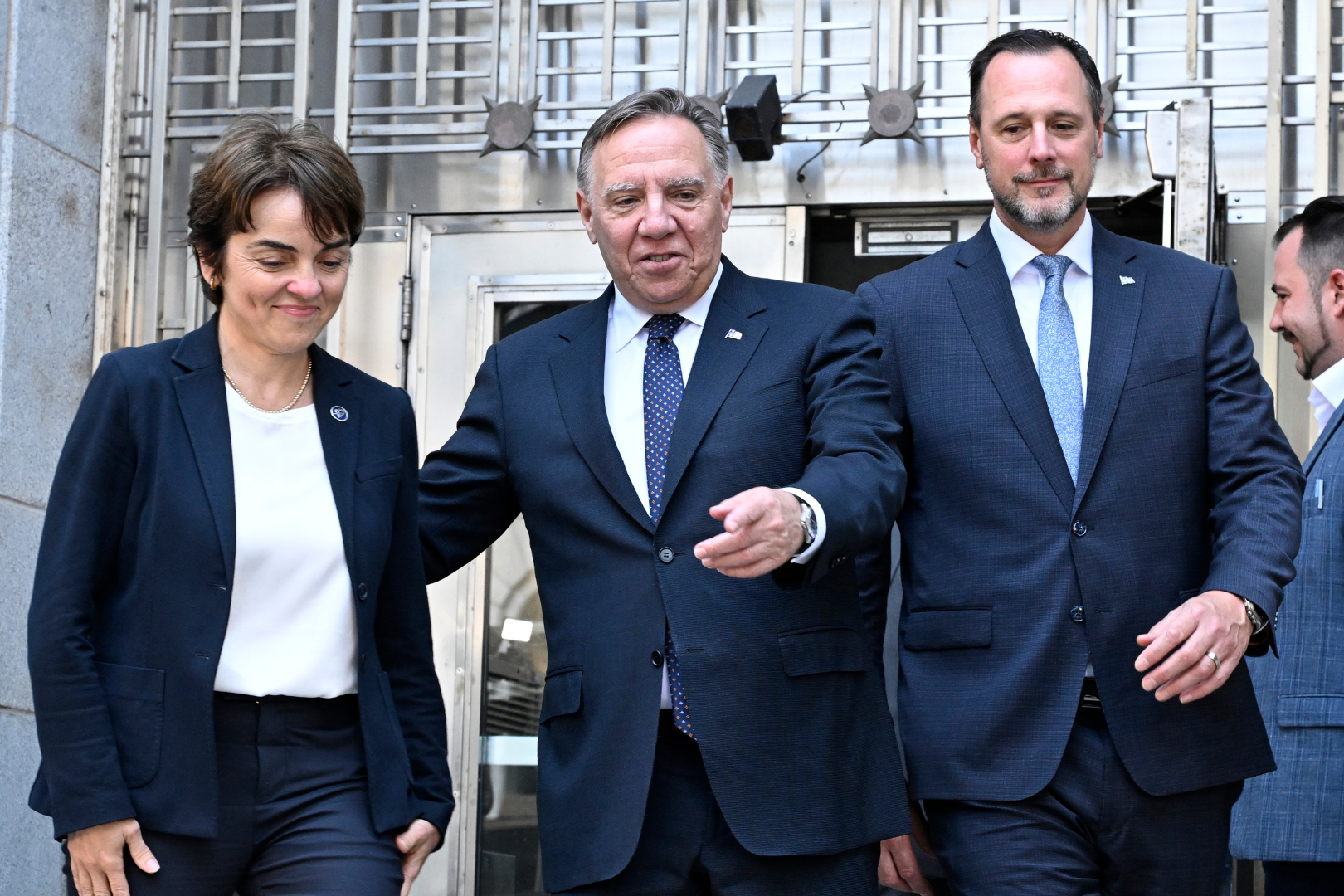 François Legault uses the start of the 2024 session to prepare for the ...